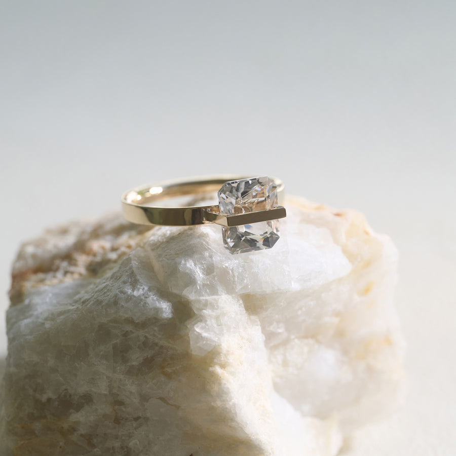 BAND RING GOSHENITE#3936_januka jewelry